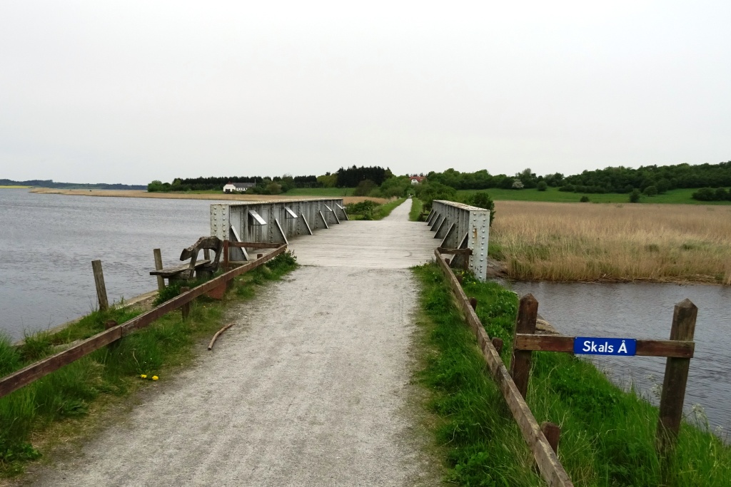 Ålestrup-Løgstrup (408) – Jyske Vandreture